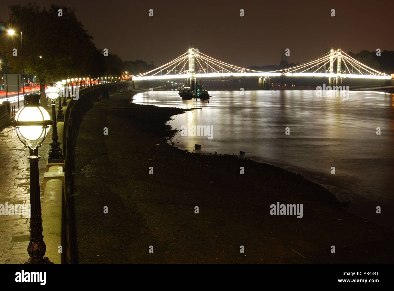 Prince albert road bridge hi-res stock photography and images - Alamy