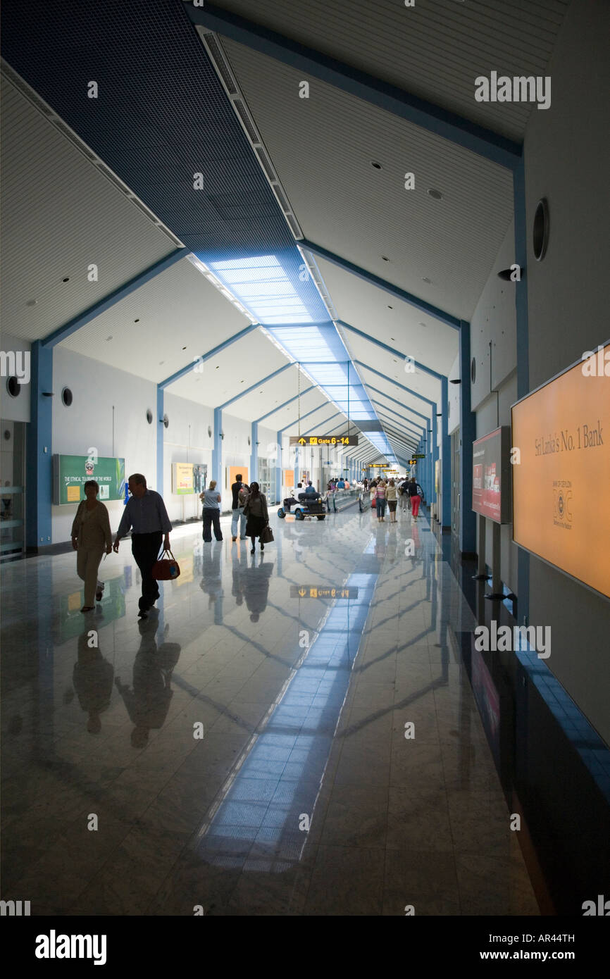 Bandaranaike international airport hi-res stock photography and images ...