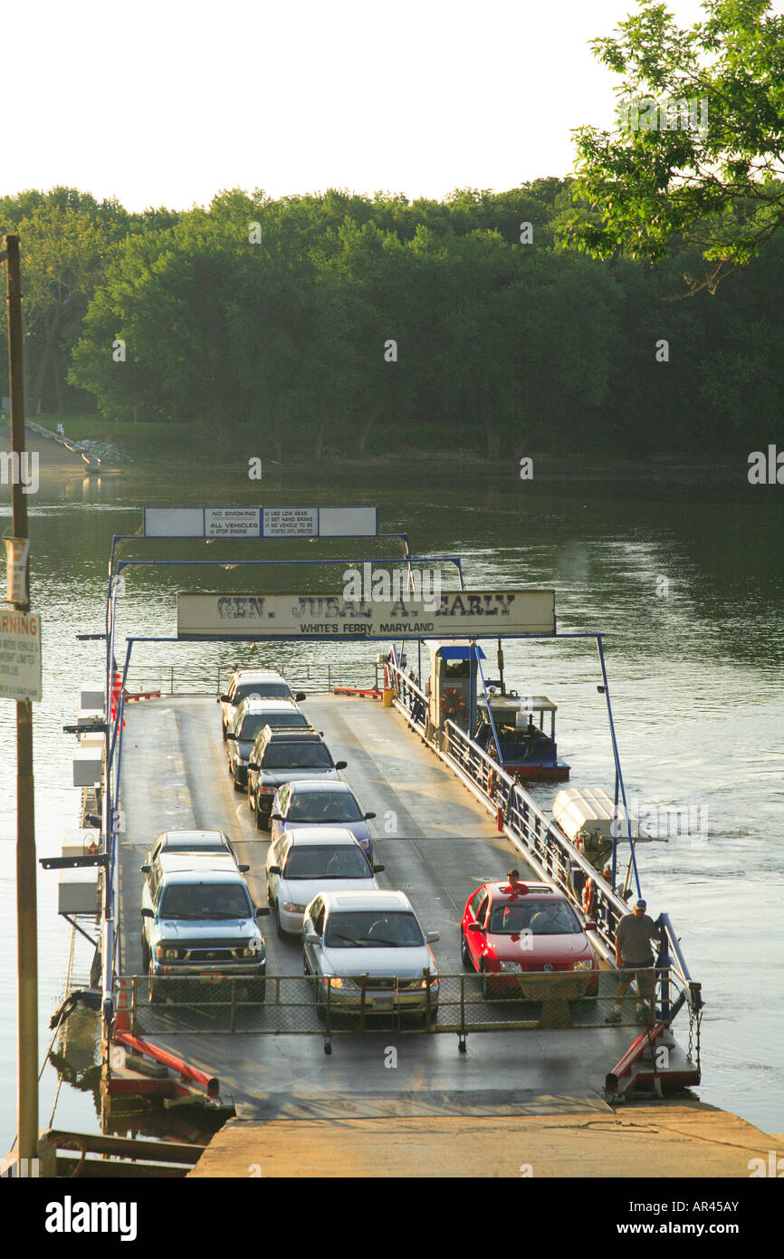 Whites Ferry crossing Potomac River, Whites Ferry, Maryland, USA Stock ...