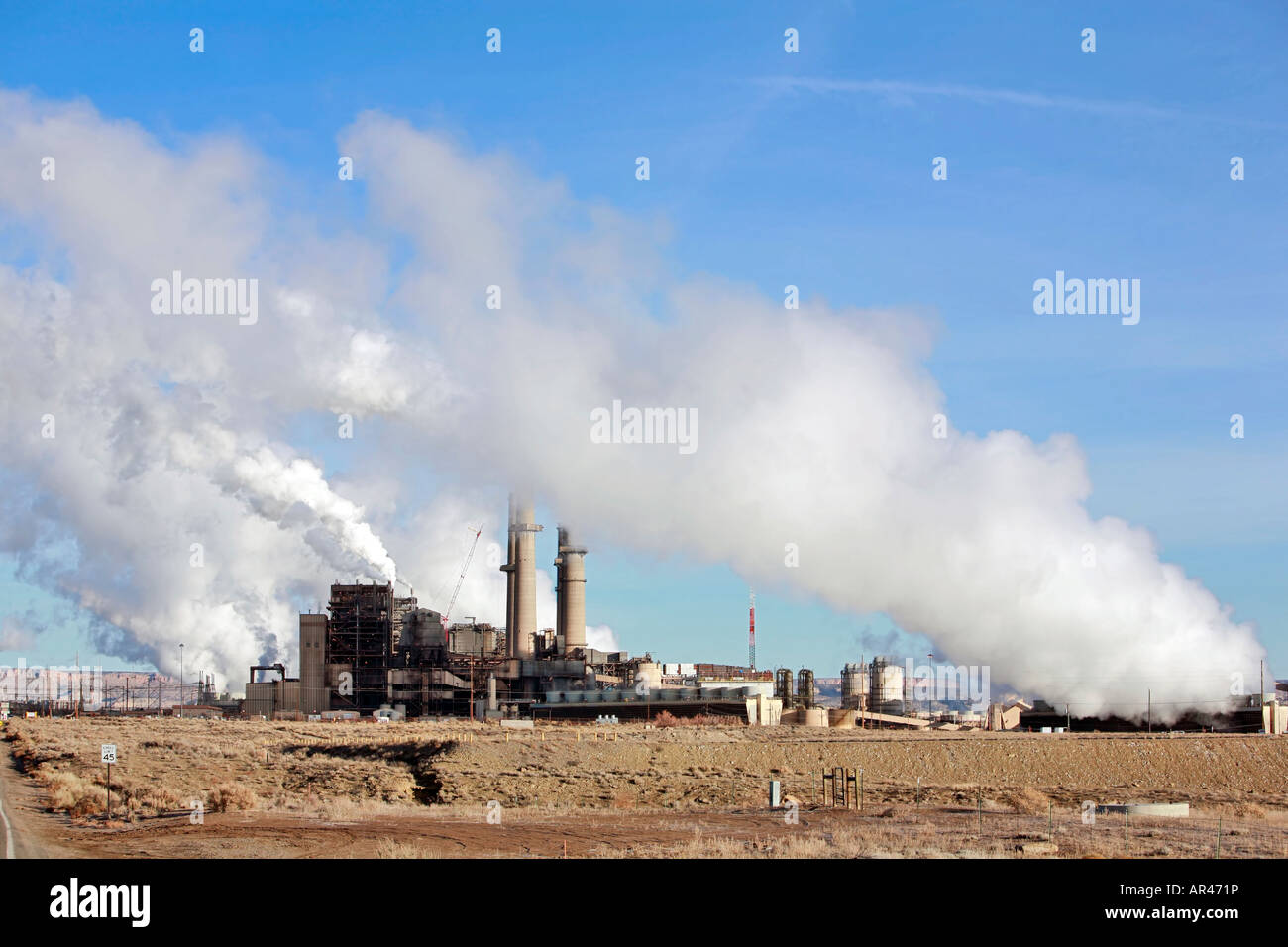 Power Plant coal burning smoke pollution in New Mexico. Pollution ...