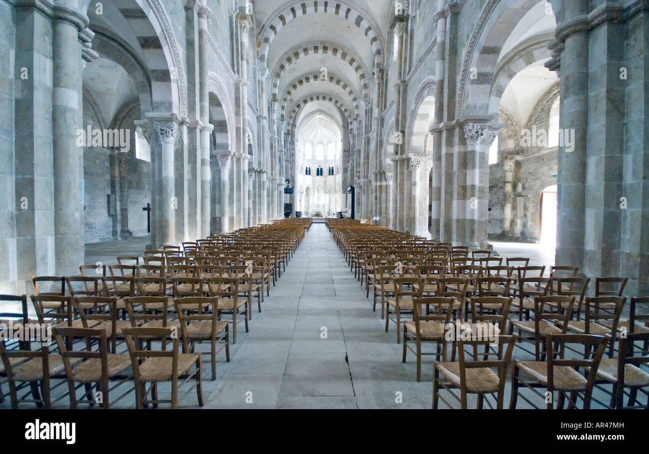 Basilica st marie madeleine hi-res stock photography and images - Alamy