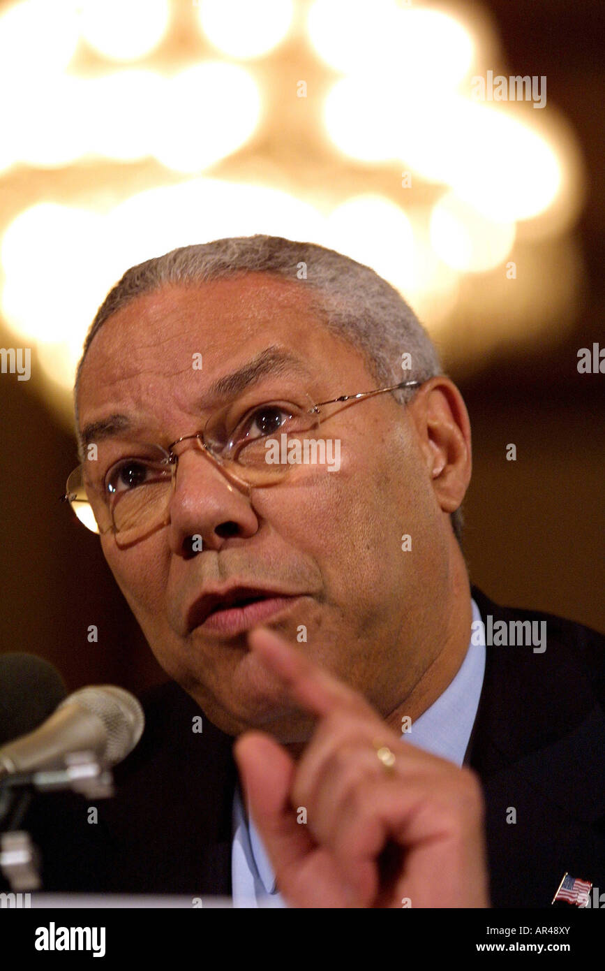 Portrait colin powell secretary state hi-res stock photography and ...