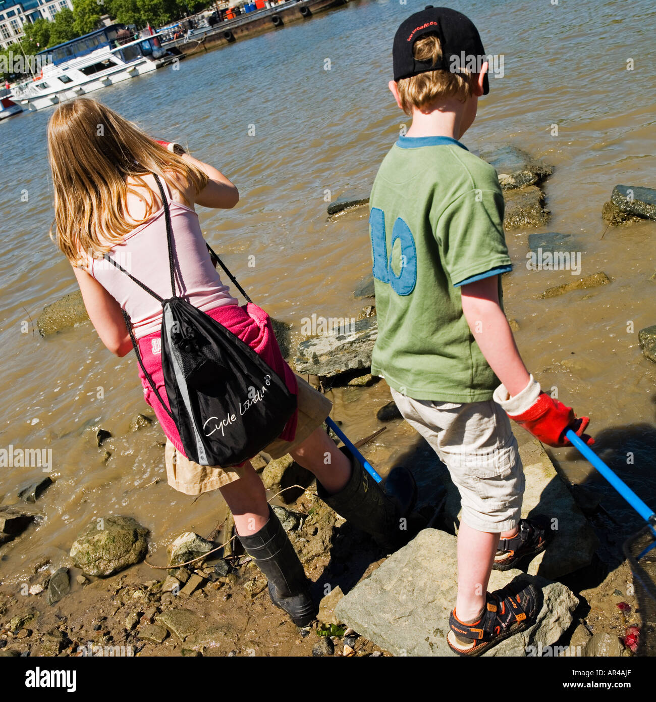 Mudlarking kids hi-res stock photography and images - Alamy