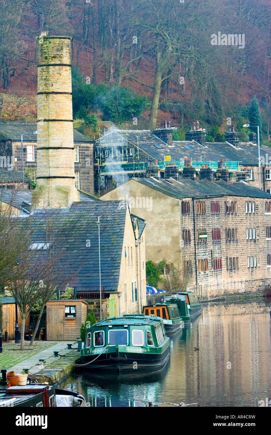 Boats docked in Hebden Water in Calderdale, West Yorkshire, UK December ...