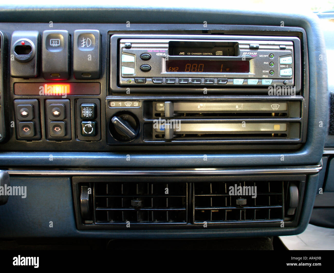 Car stereo radio hi-res stock photography and images - Alamy