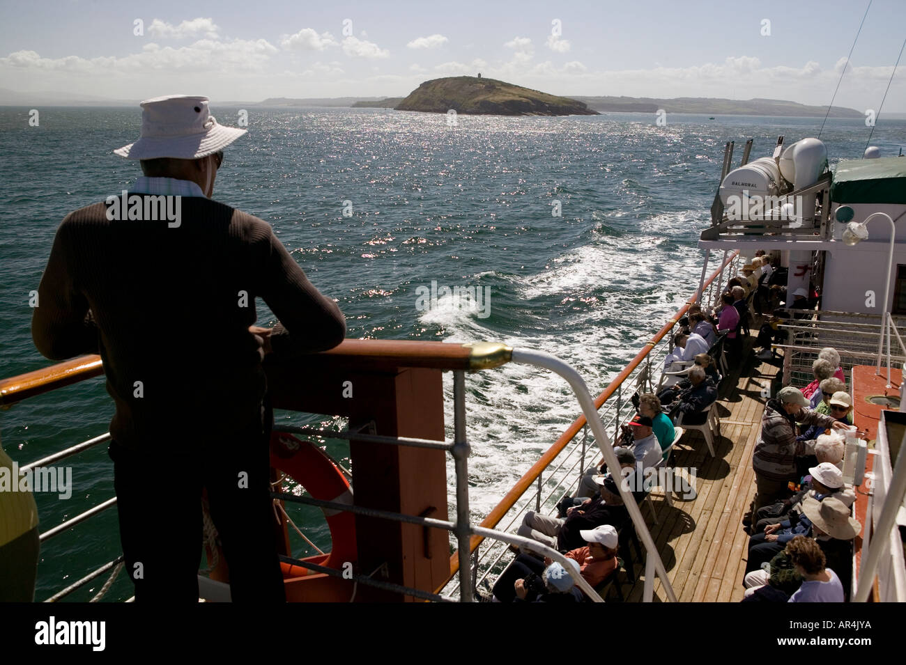 Puffin tour boat hi-res stock photography and images - Alamy