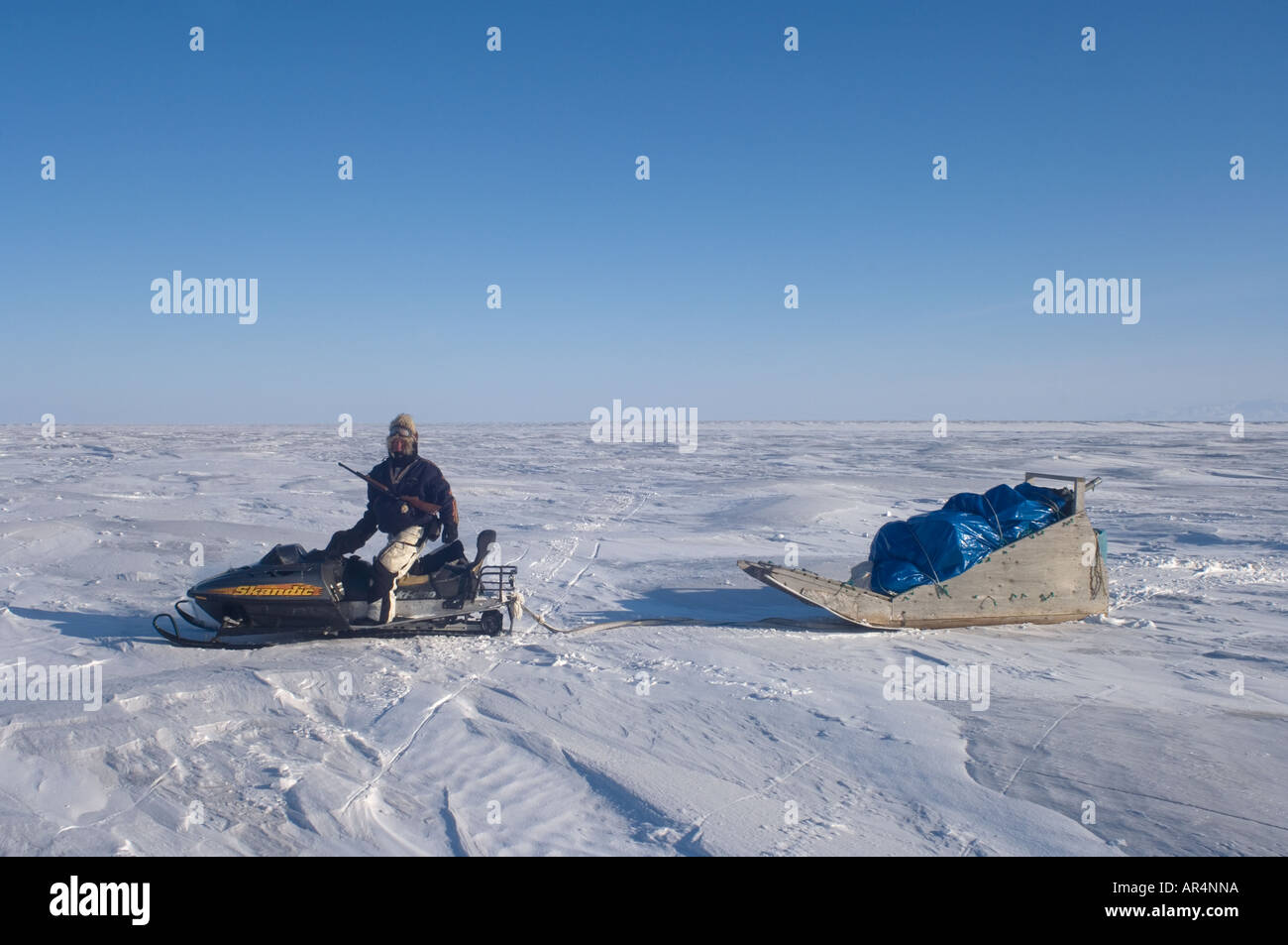Eskimo on snow machine hi-res stock photography and images - Alamy