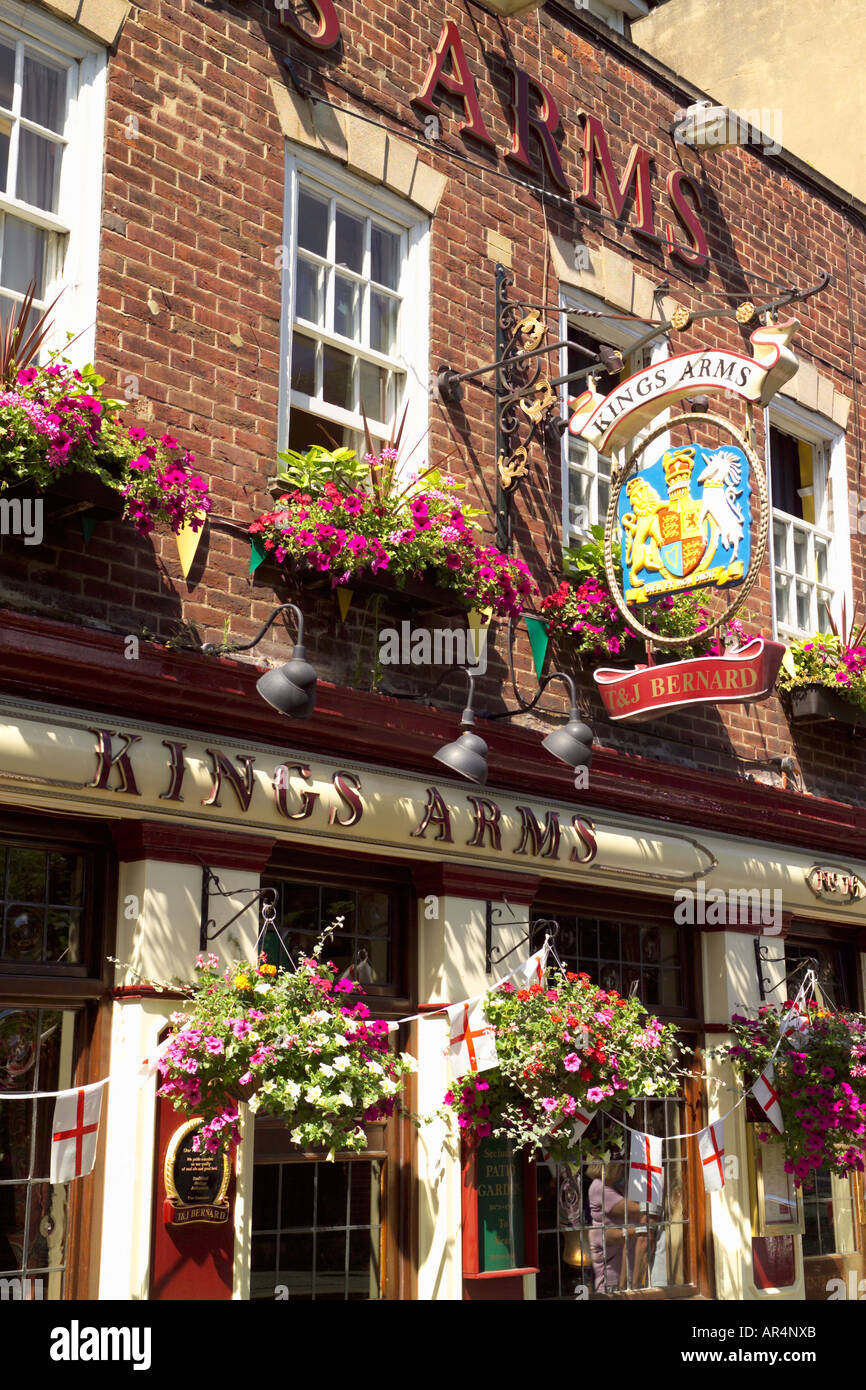Kings arms pub london hi-res stock photography and images - Alamy