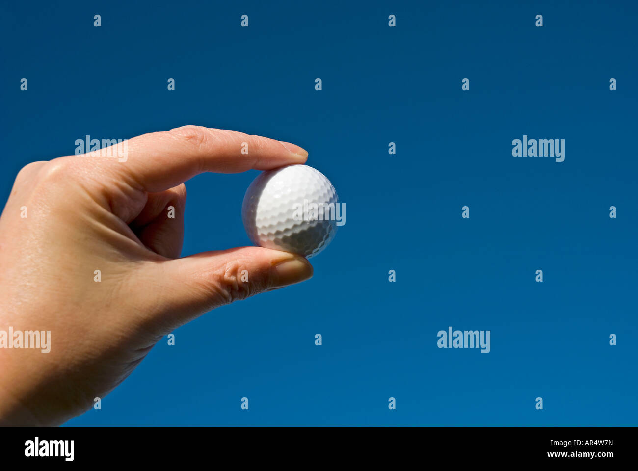 Dropping golf ball hi-res stock photography and images - Alamy