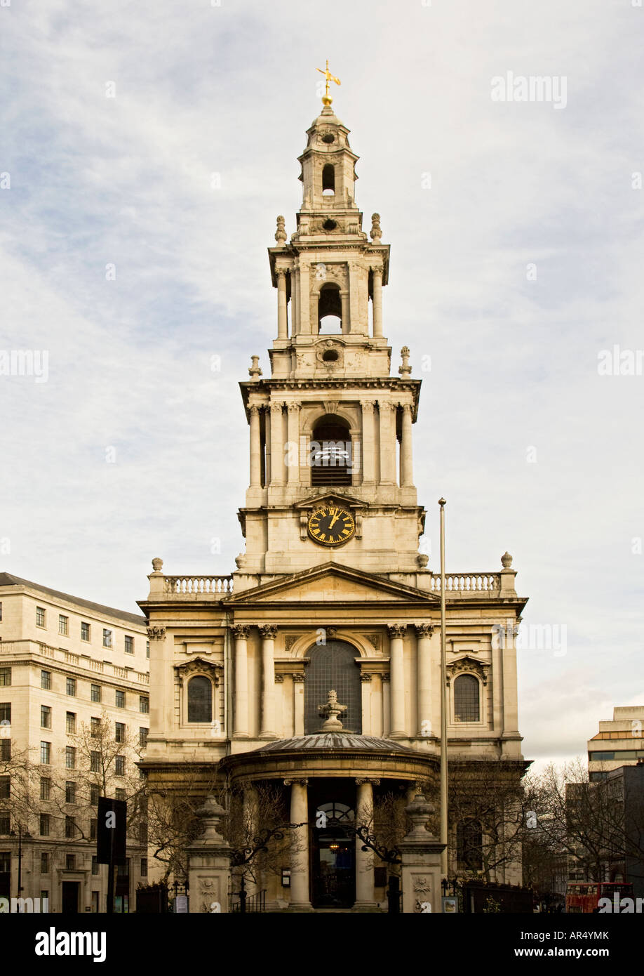 St mary le strand church hi-res stock photography and images - Alamy