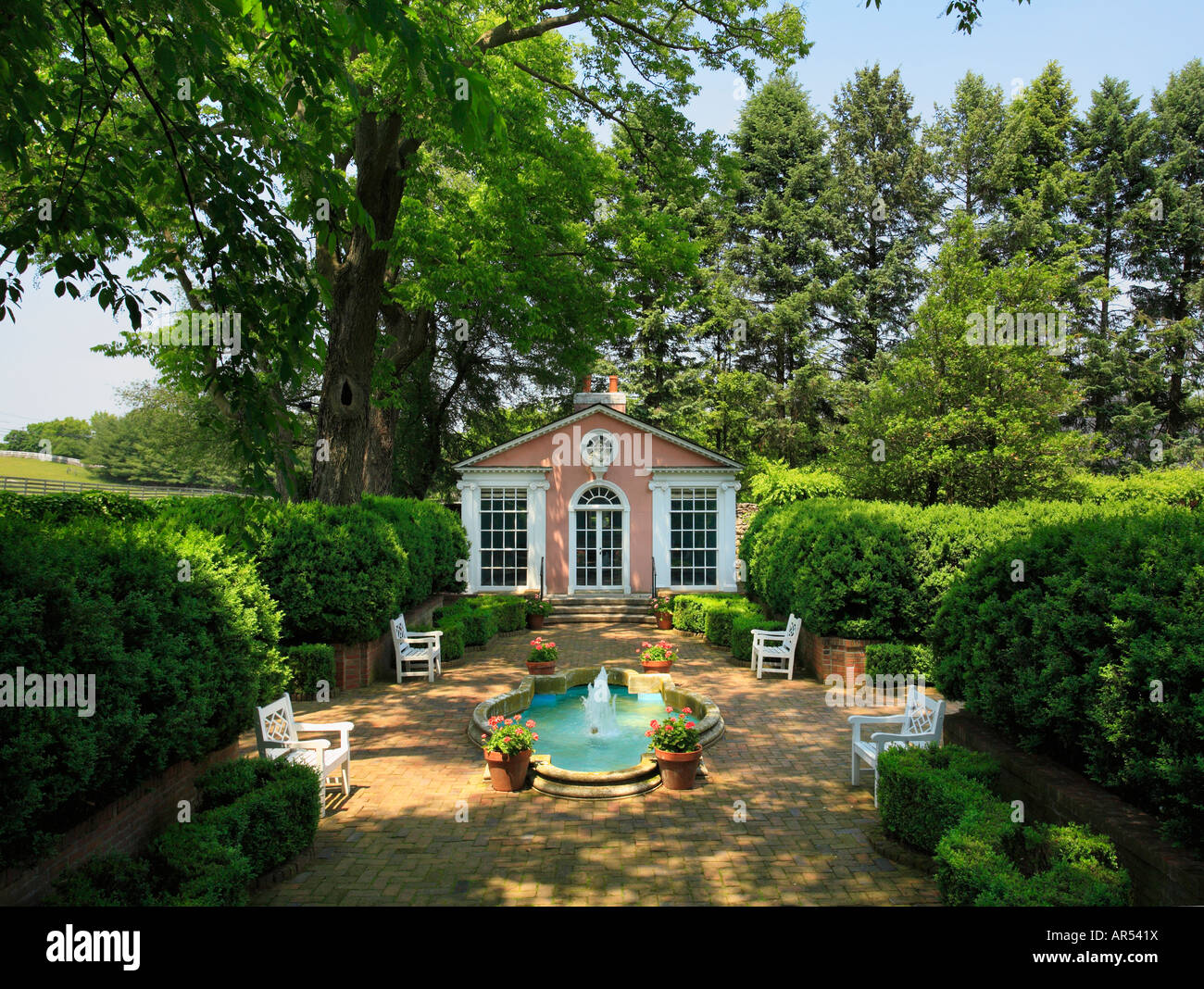 Pink Pavilion, Glen Burnie, Winchester, Virginia, USA Stock Photo - Alamy
