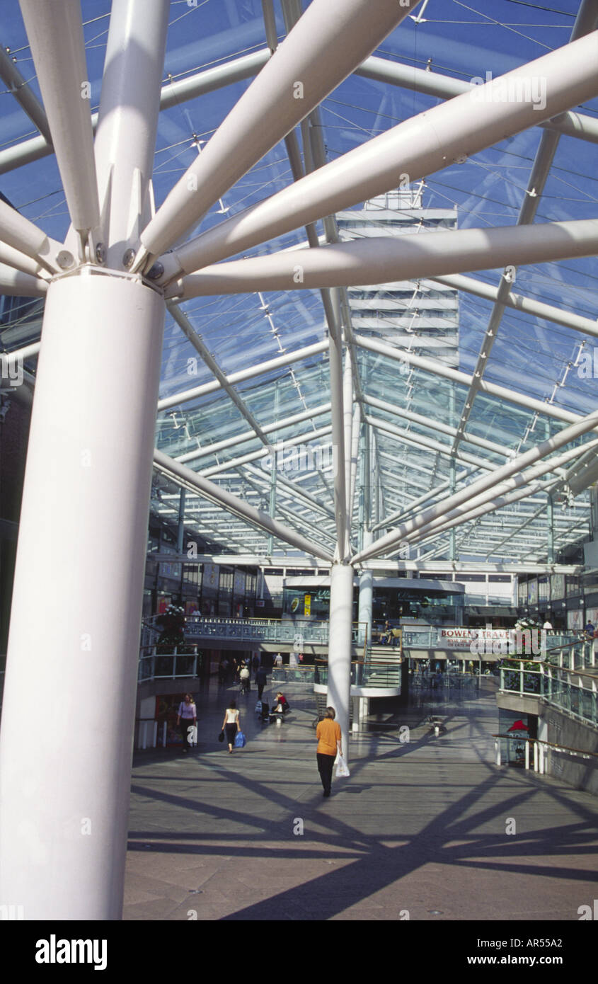 Lower precinct shopping centre coventry hi-res stock photography and ...