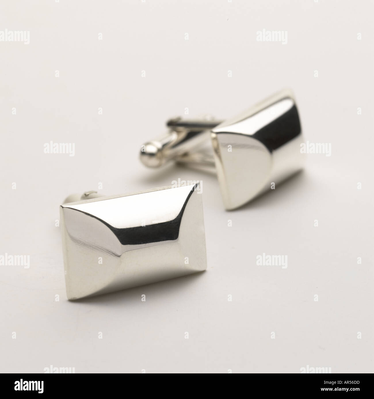 Silver plain hi-res stock photography and images - Alamy