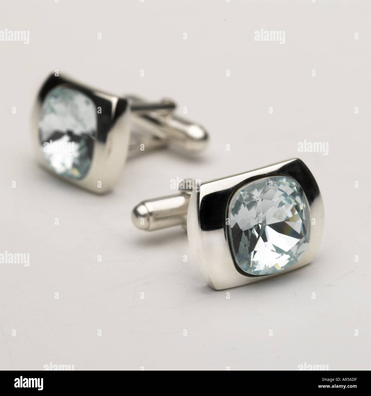 Diamonds inset hi-res stock photography and images - Alamy