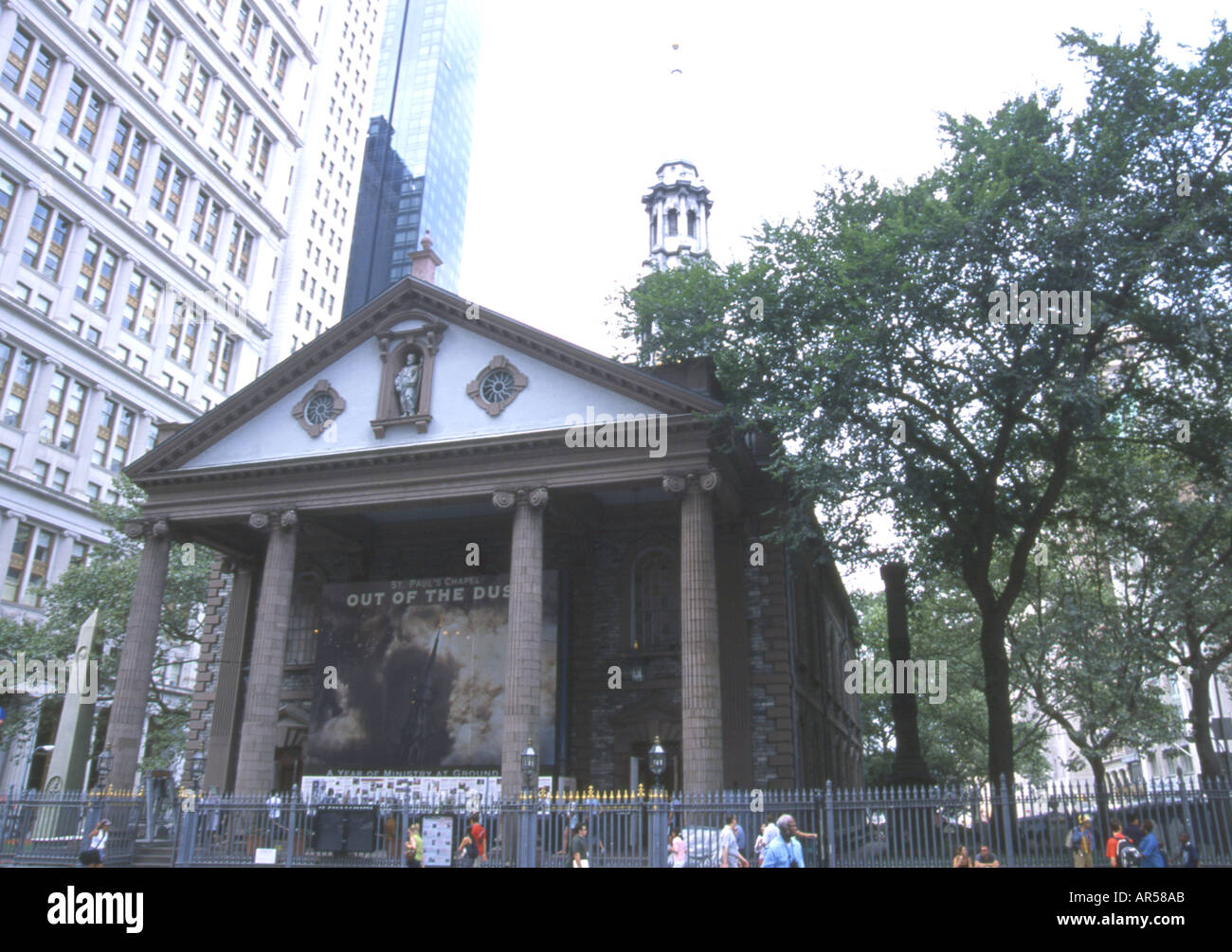 St Pauls church which backs on to ground zero Stock Photo - Alamy