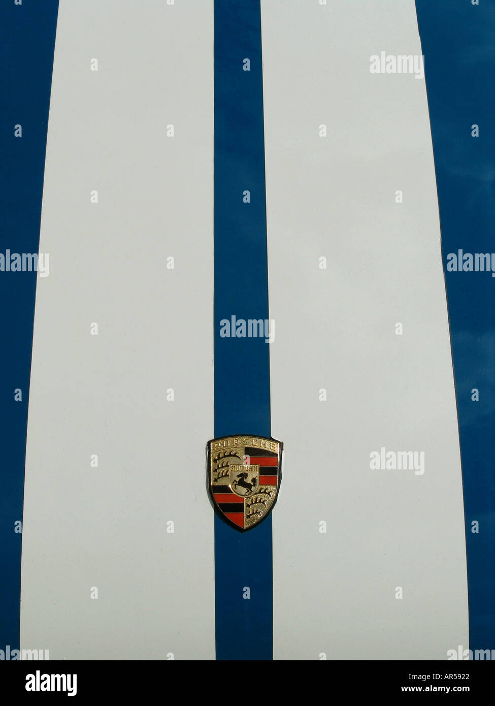 Porsche badge GB UK 2004 Stock Photo - Alamy