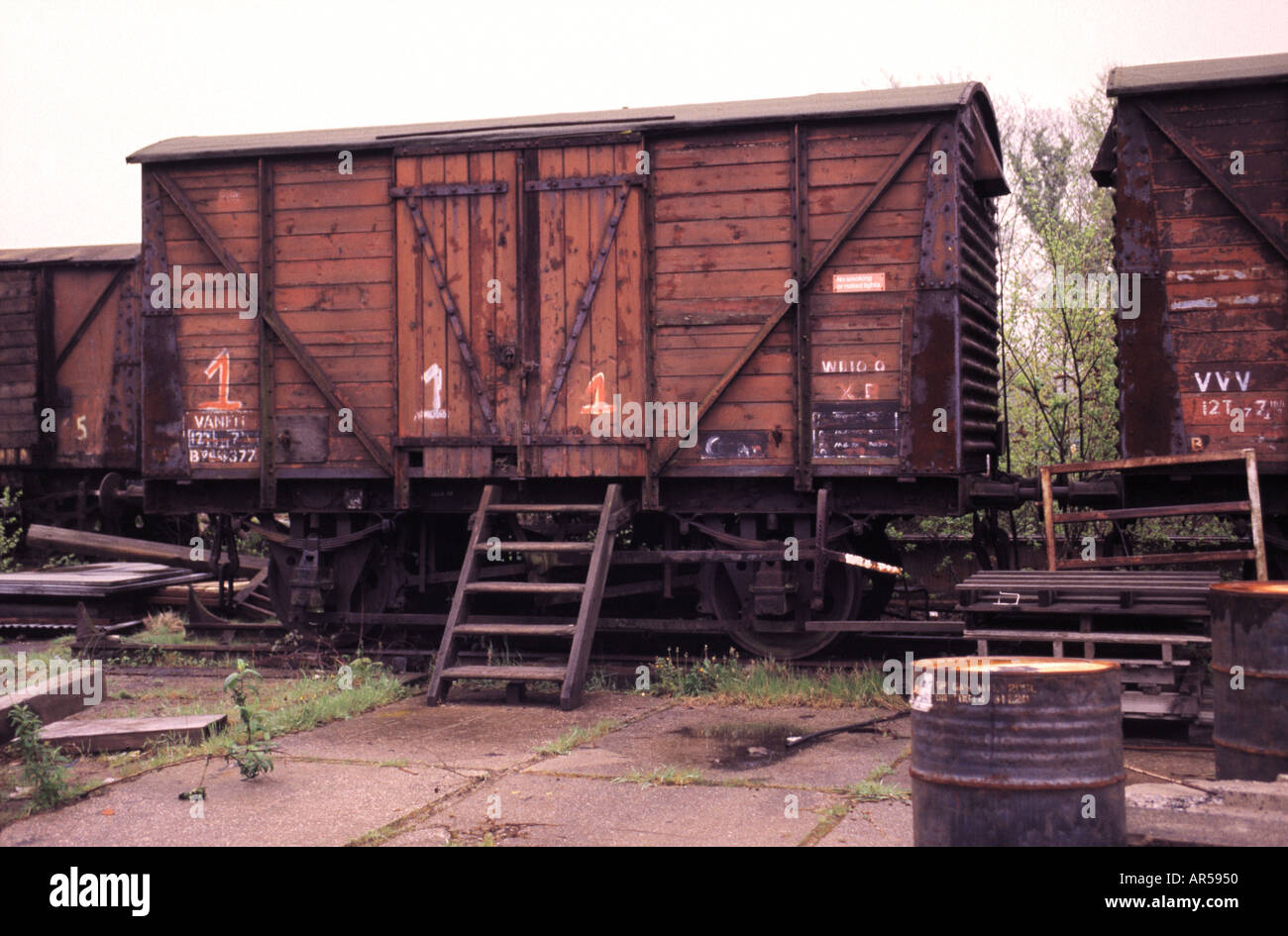 Railway carriages hi-res stock photography and images - Alamy