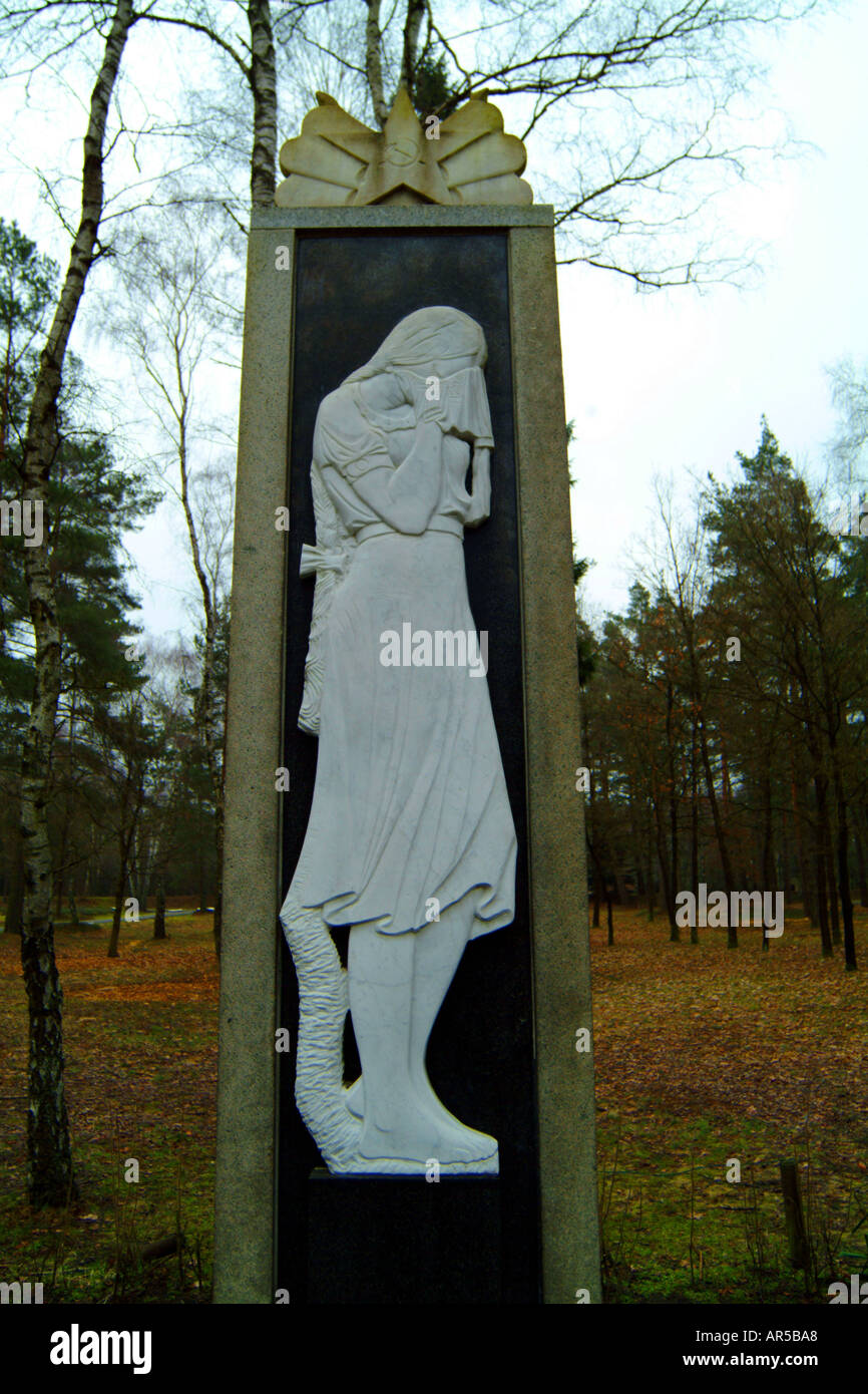 Bergen belsen 1940 1945 hi-res stock photography and images - Alamy