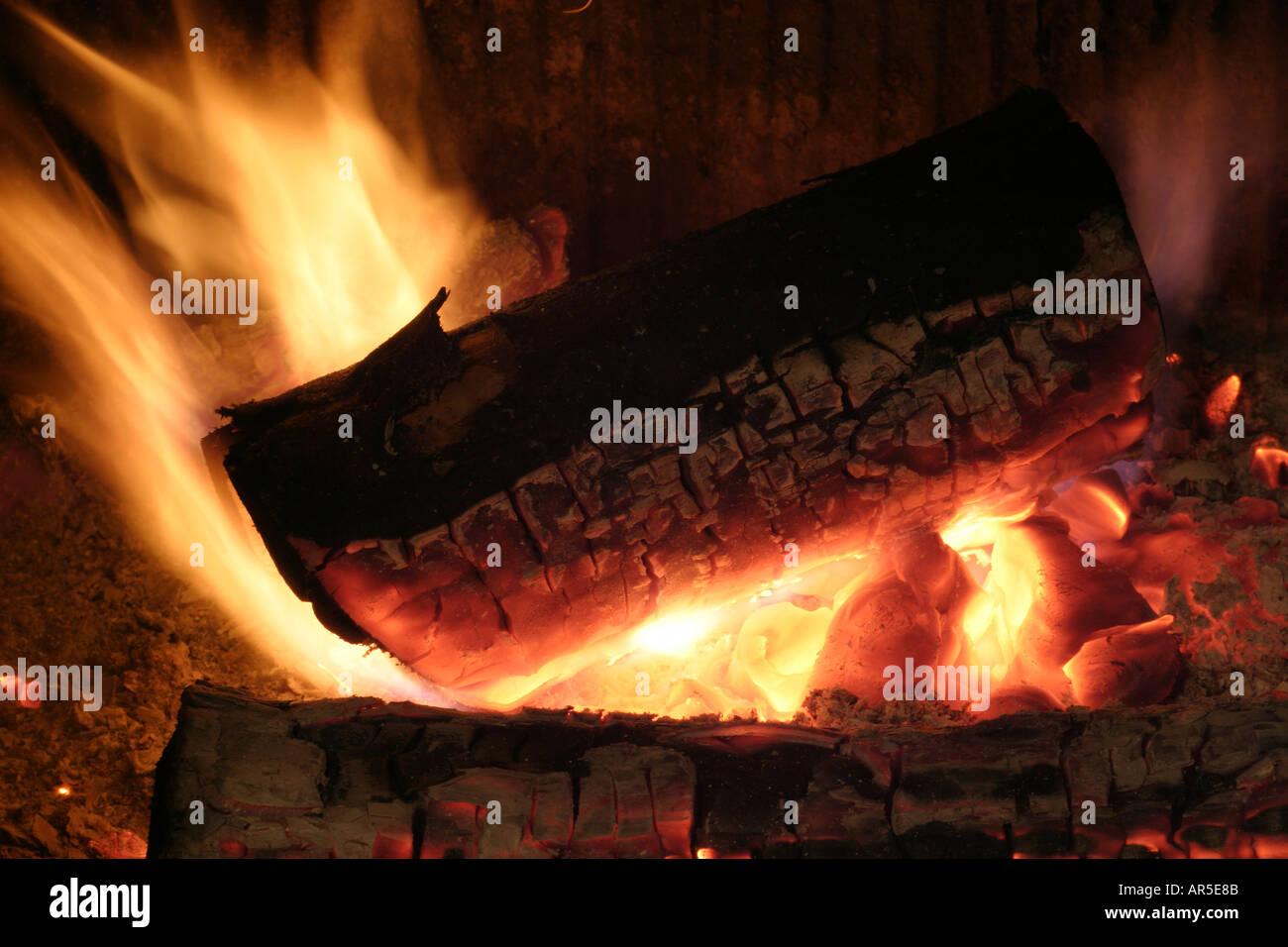 Grate oak hi-res stock photography and images - Alamy