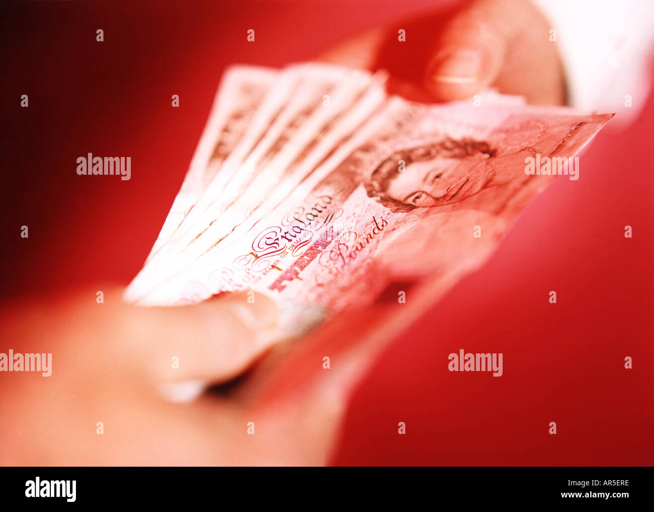 Money changing hands uk hi-res stock photography and images - Alamy