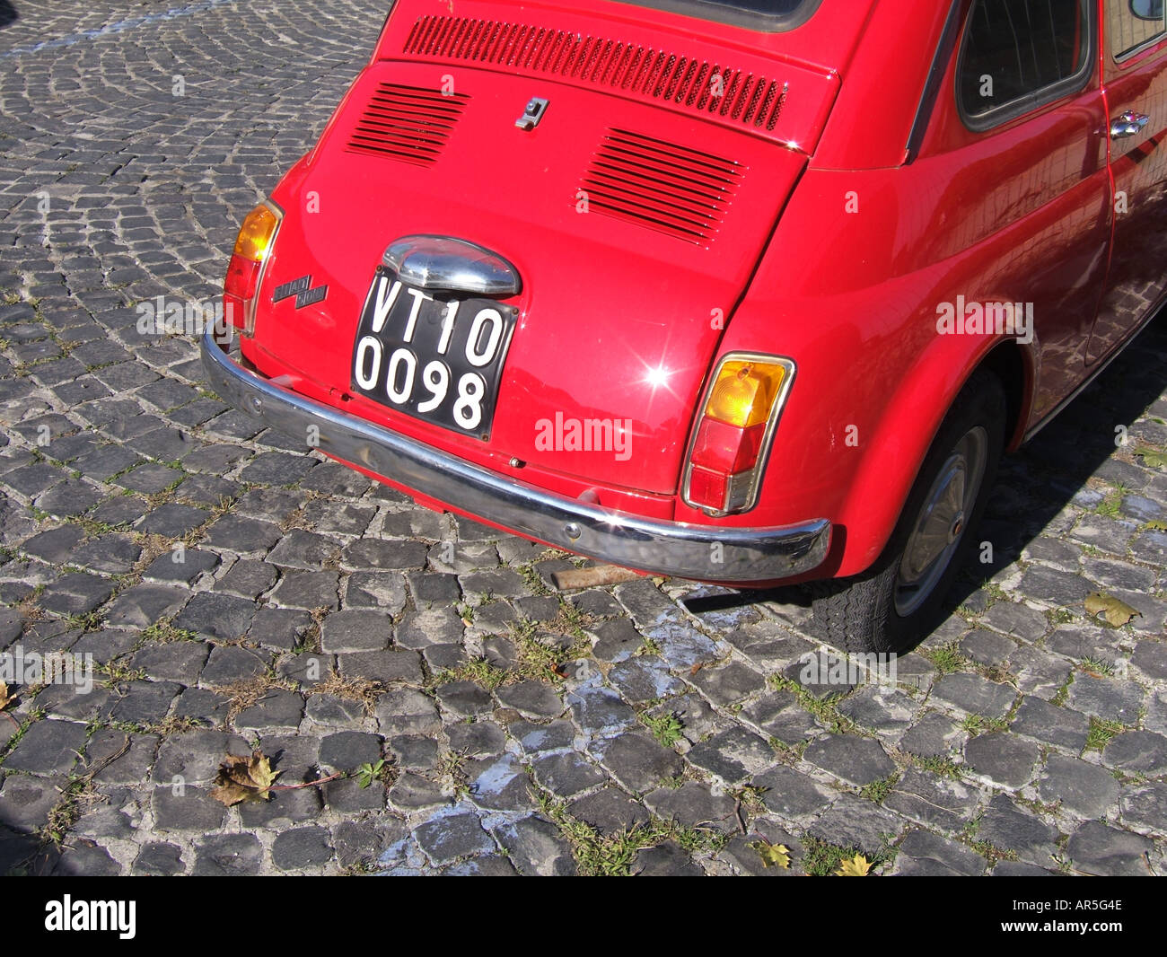 red fiat 500 car in rome Stock Photo - Alamy