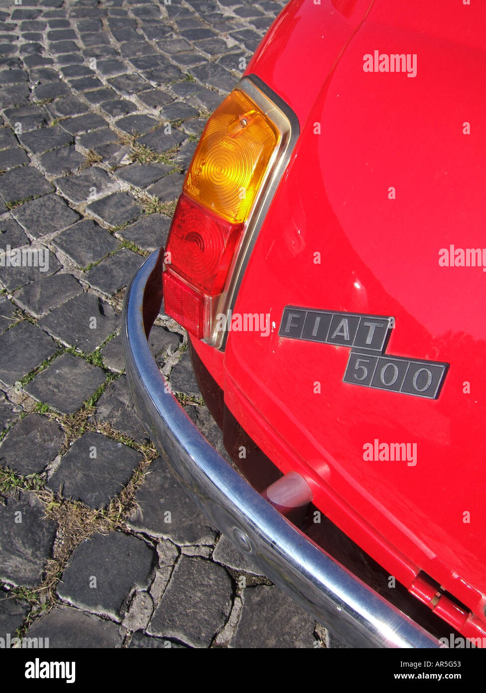 red fiat 500 car Stock Photo - Alamy