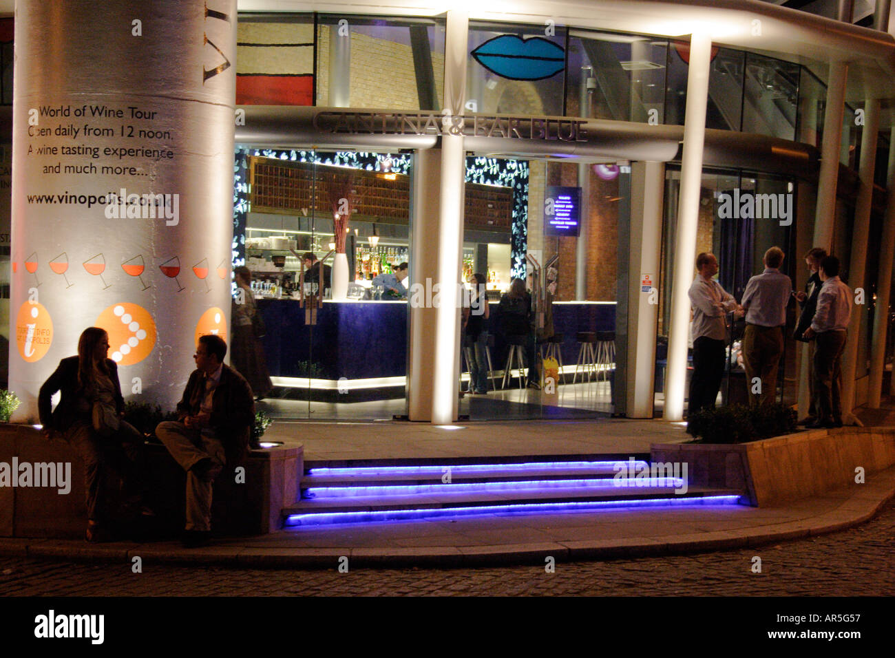London vinopolis uk hi-res stock photography and images - Alamy