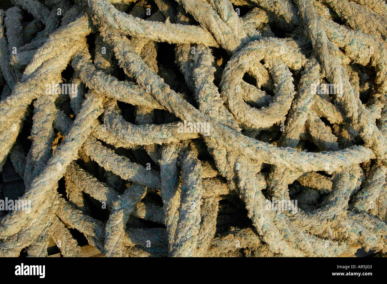 Worn out rope hi-res stock photography and images - Alamy