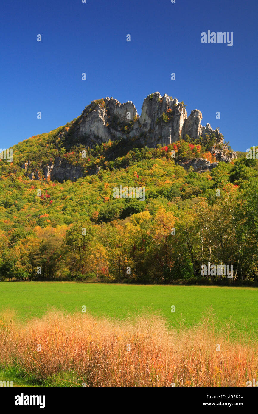 Climbing west virginia seneca rocks hi-res stock photography and images ...
