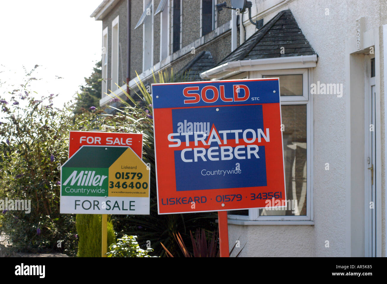 Generic house hi-res stock photography and images - Alamy