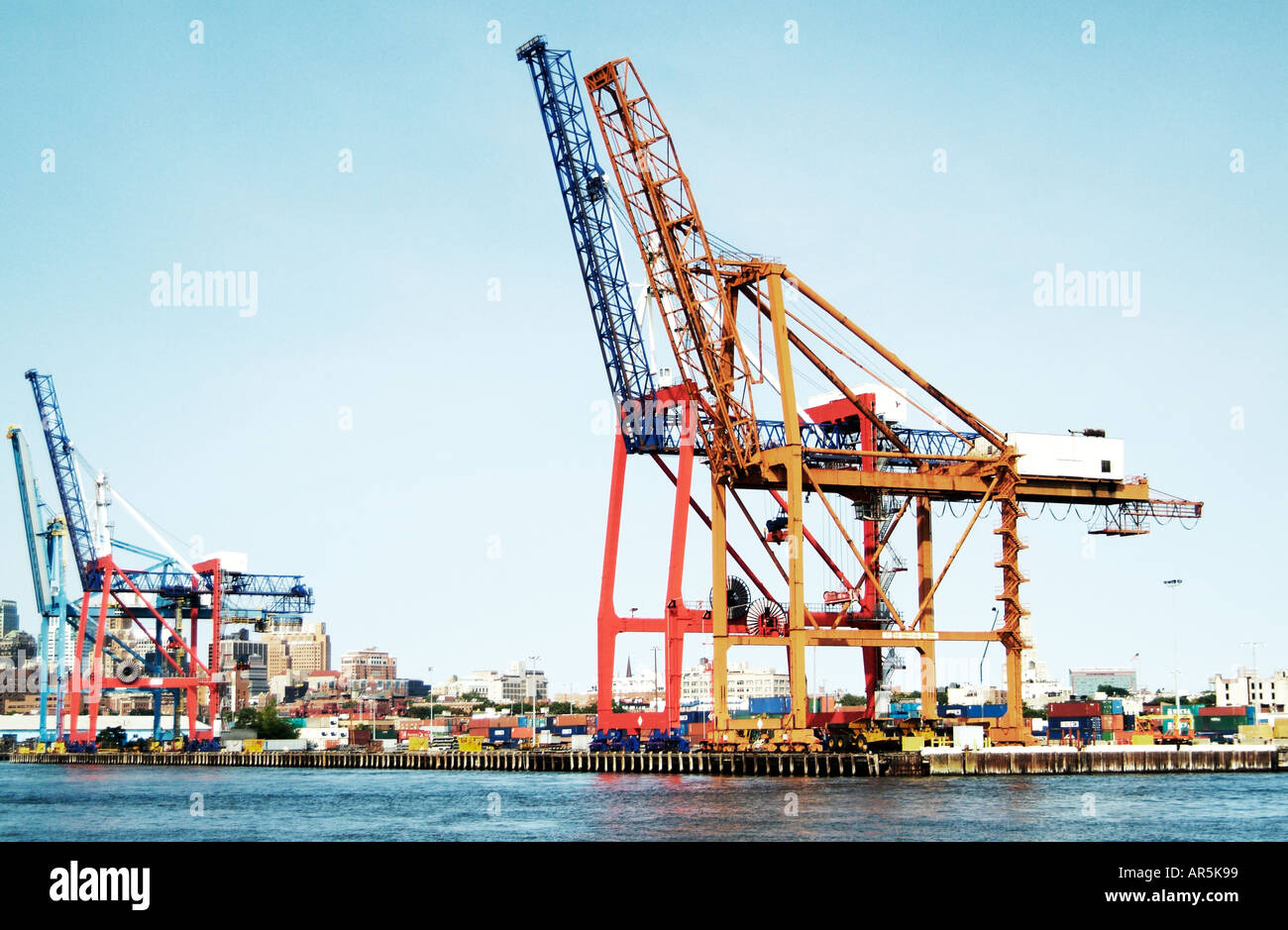 Cargo cranes on Brooklyn waterfront docks Stock Photo - Alamy