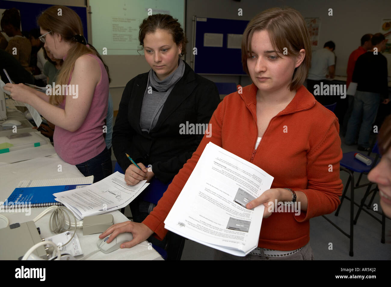 Medical students training at University Stock Photo - Alamy