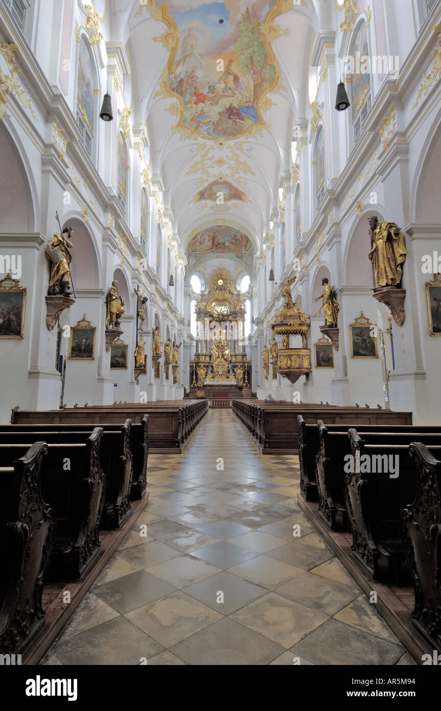Peterskirche munich hi-res stock photography and images - Alamy