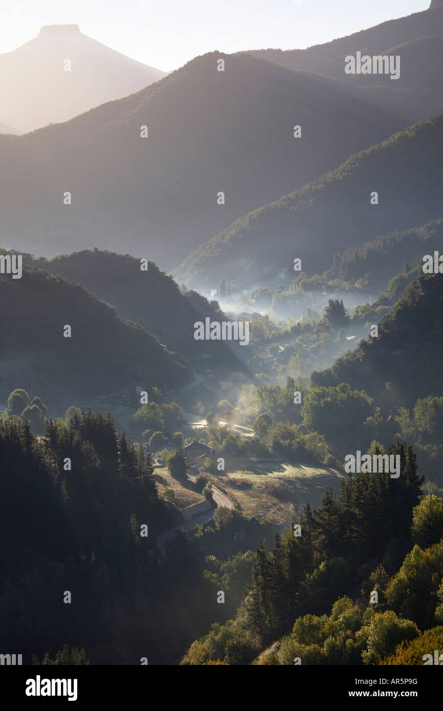 Down a valley hi-res stock photography and images - Alamy