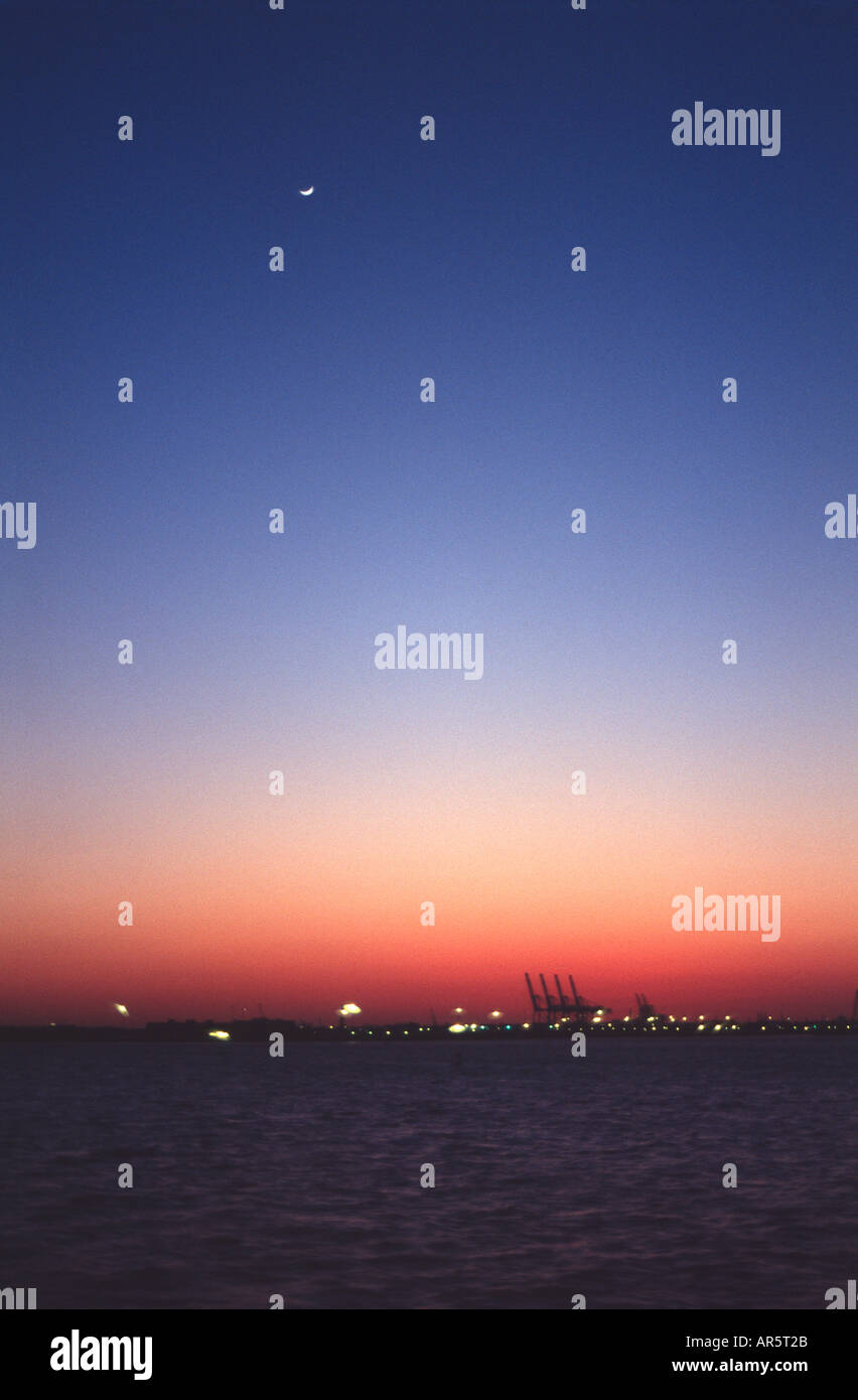 Jersey city docks hi-res stock photography and images - Alamy