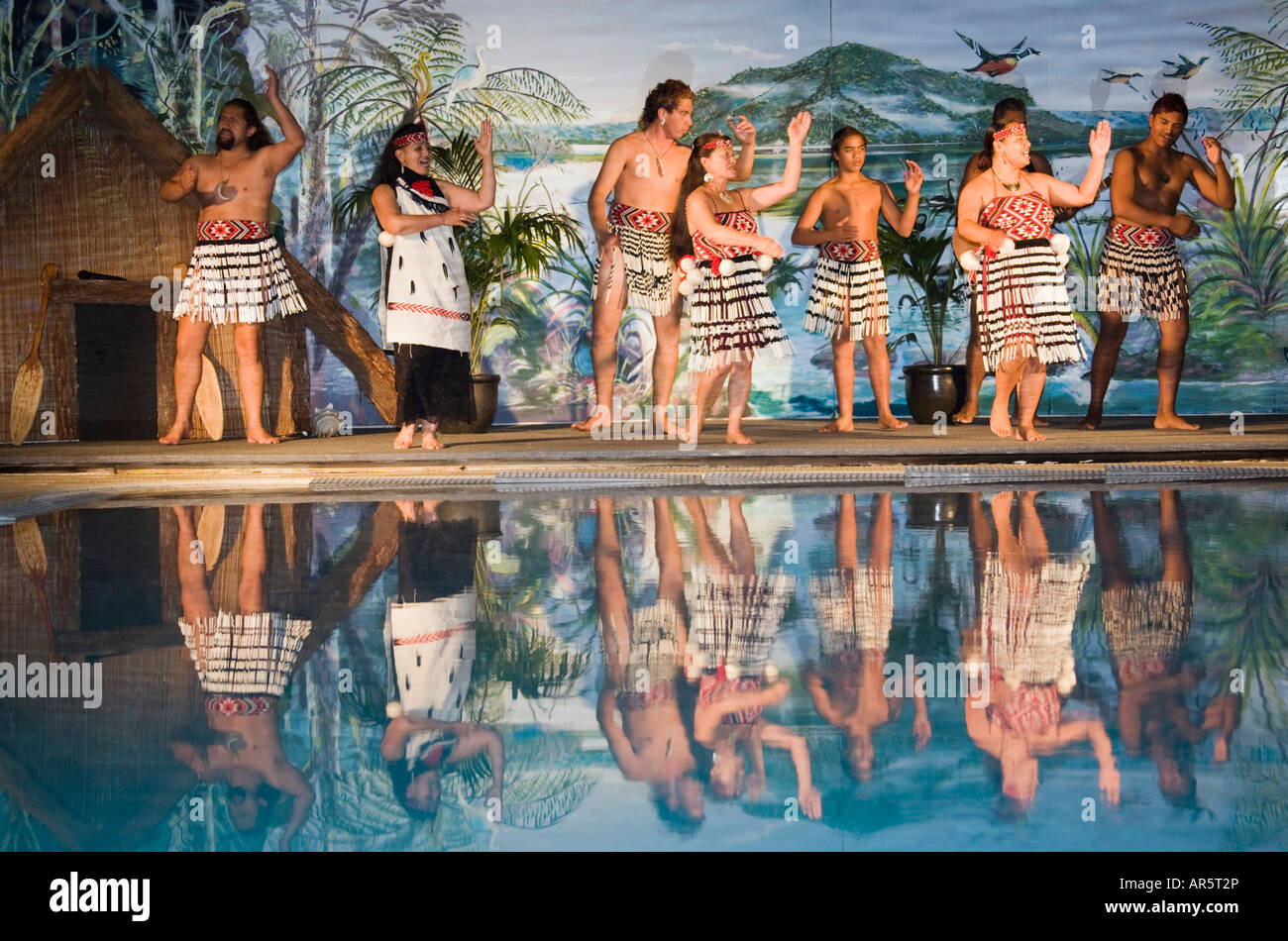 Maori Kapa Haka High Resolution Stock Photography and Images - Alamy