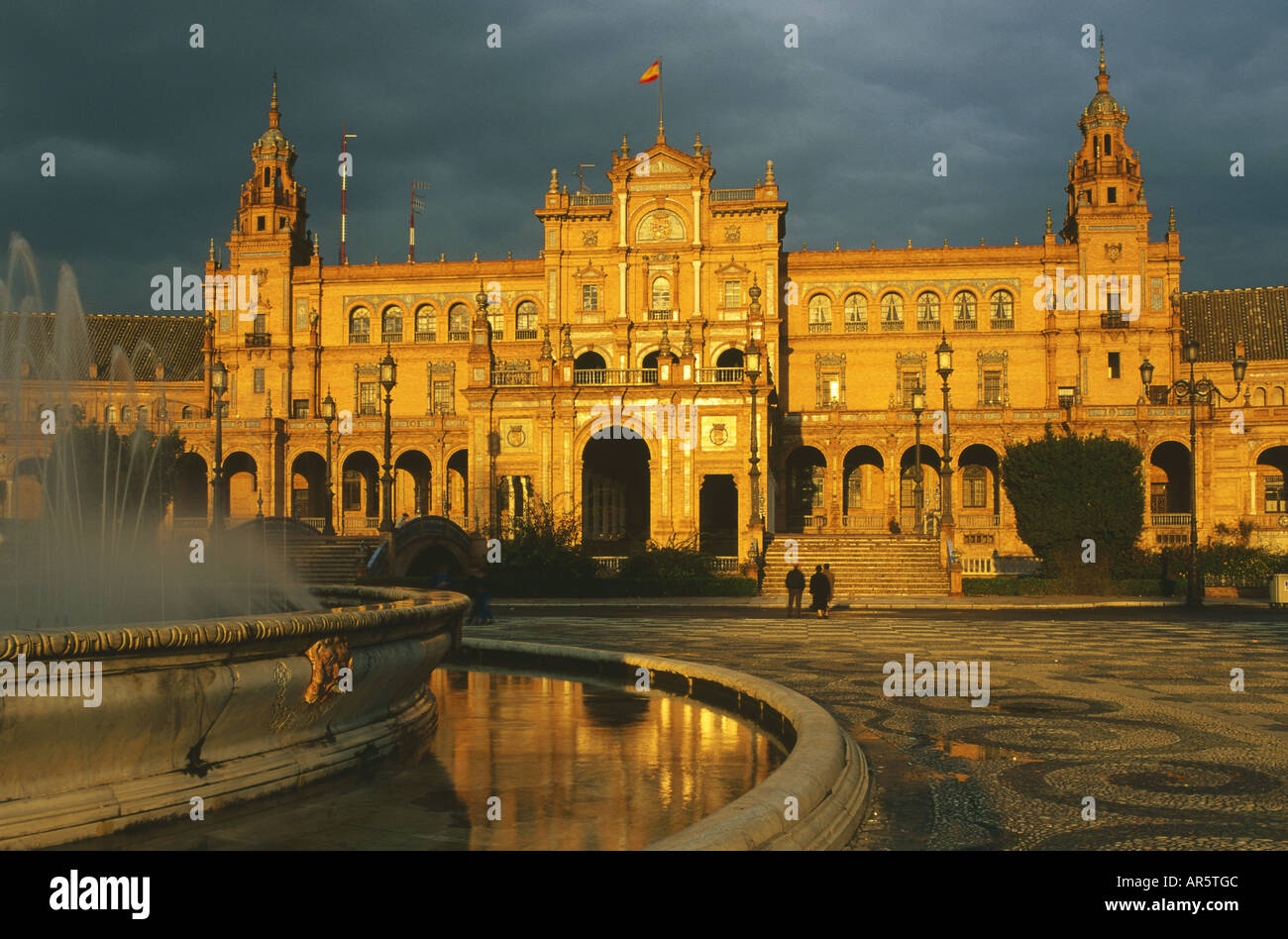 Palacio Espanol, Plaza de Espana, Sevilla, Andalusia, Spain Stock Photo ...