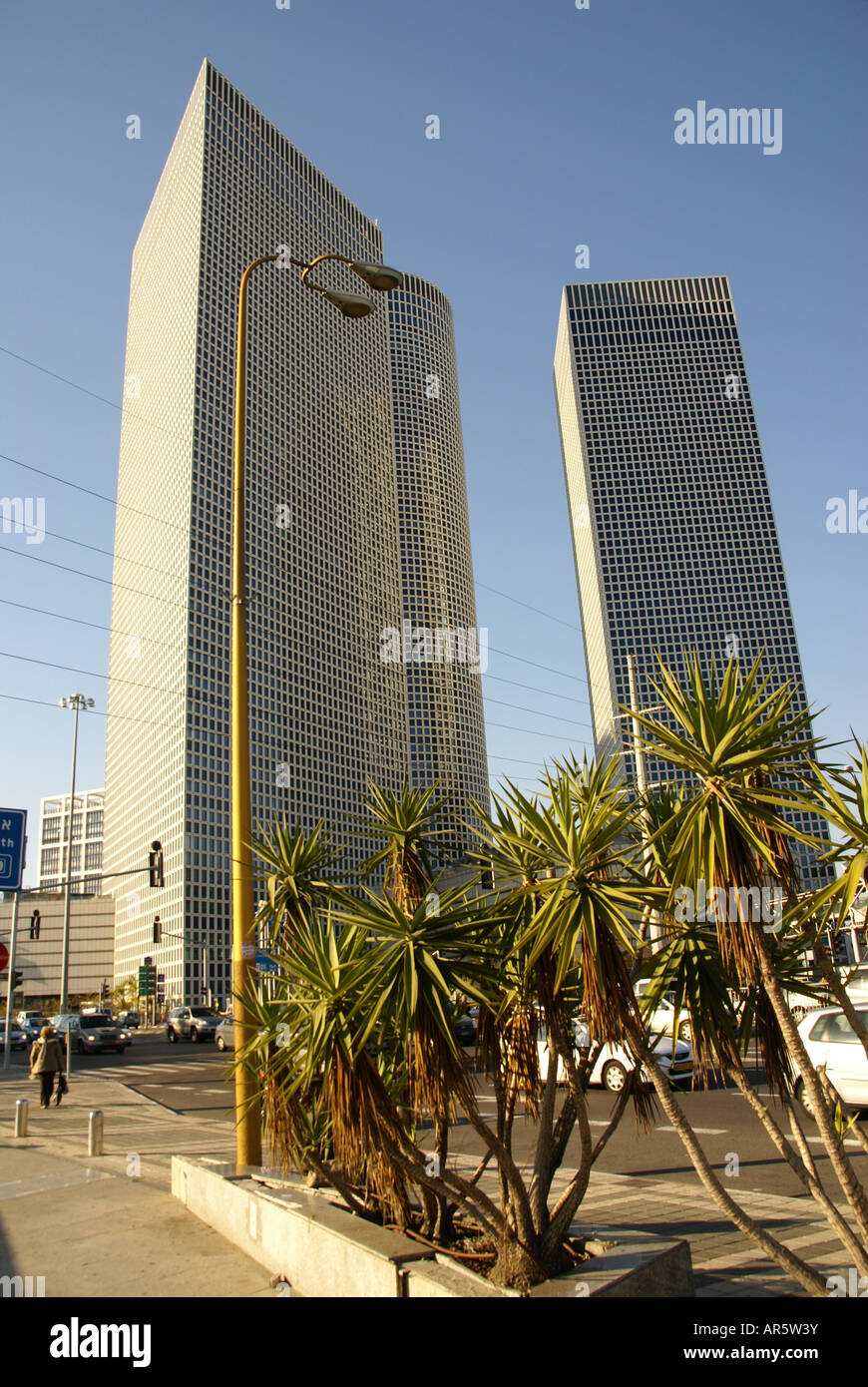 Azrieli towers hi-res stock photography and images - Alamy