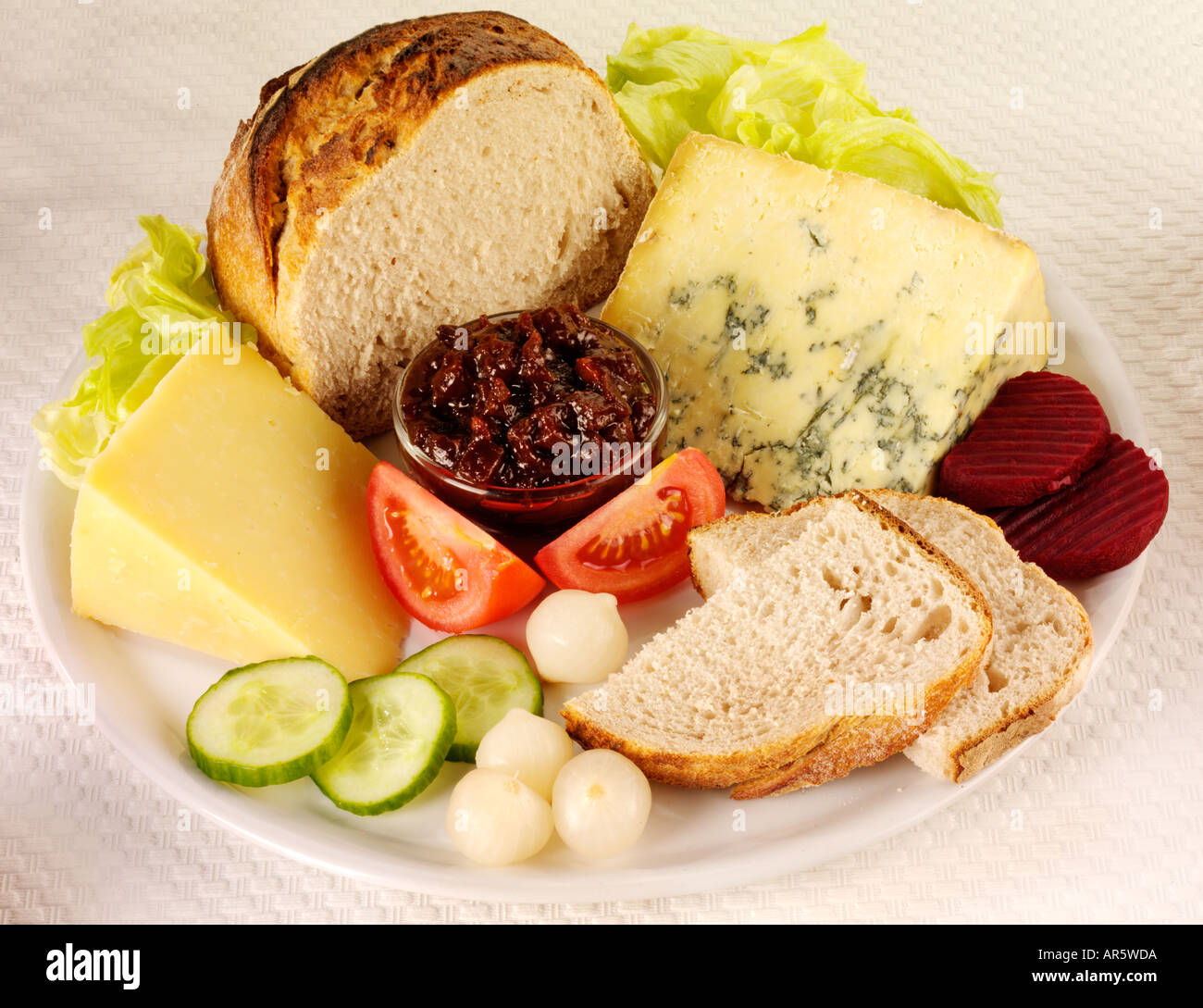 Traditional Ploughmans Lunch High Resolution Stock Photography and ...