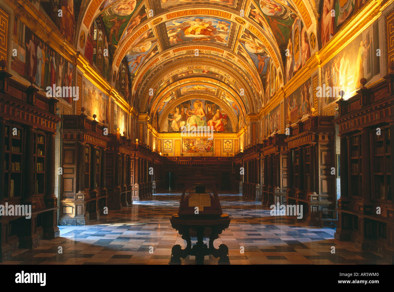 El escorial library spain hi-res stock photography and images - Alamy