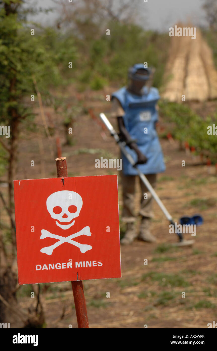 Danger minefield sign hi-res stock photography and images - Alamy
