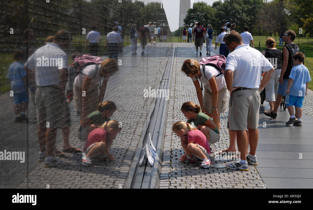 Womens veterans monument statue hi-res stock photography and images - Alamy