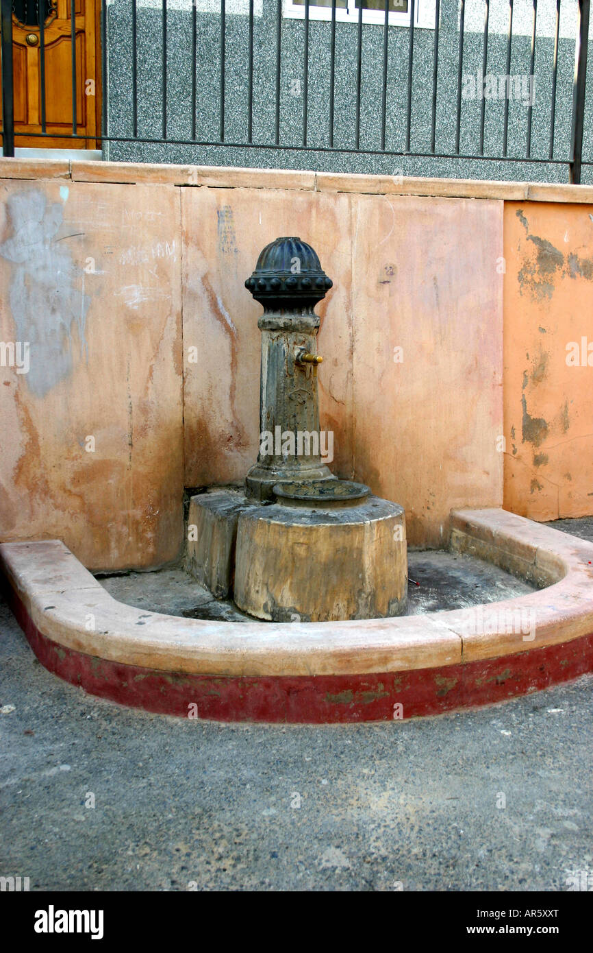 old water font Stock Photo - Alamy