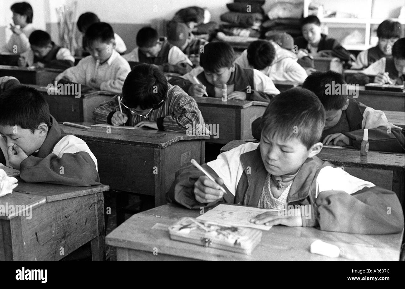Chinese learning english classroom Black and White Stock Photos ...