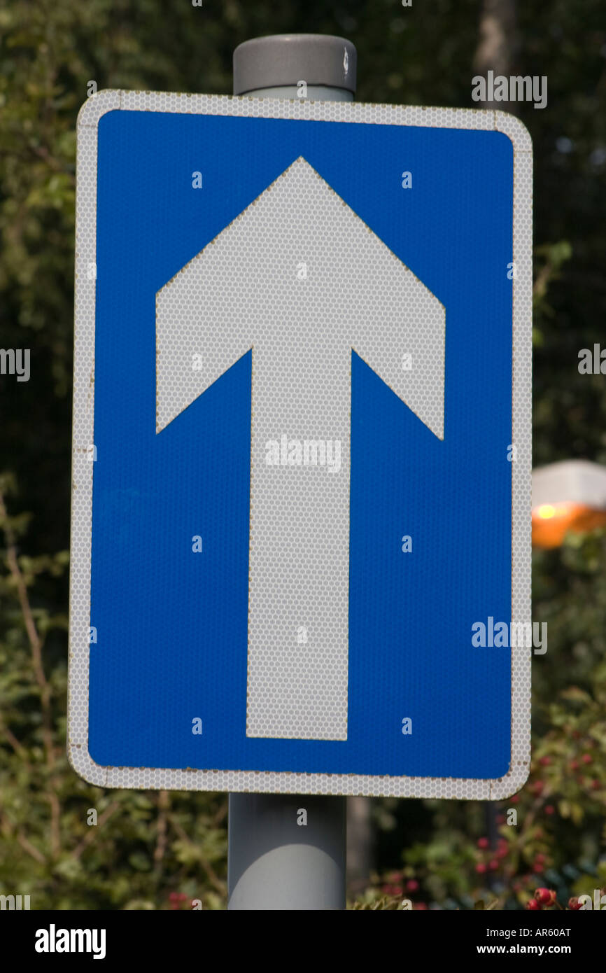 One_way hi-res stock photography and images - Alamy