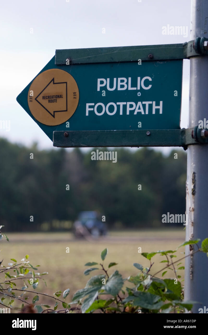 Public footpath sign on rural recreational route in Berkshire Stock ...