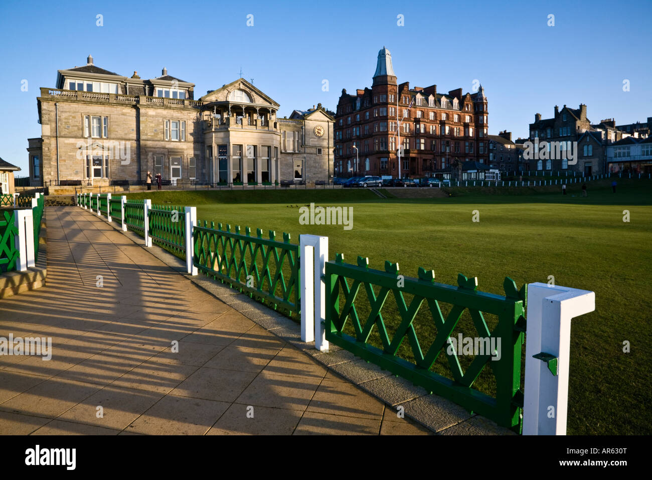 Putting green st andrews hi-res stock photography and images - Alamy