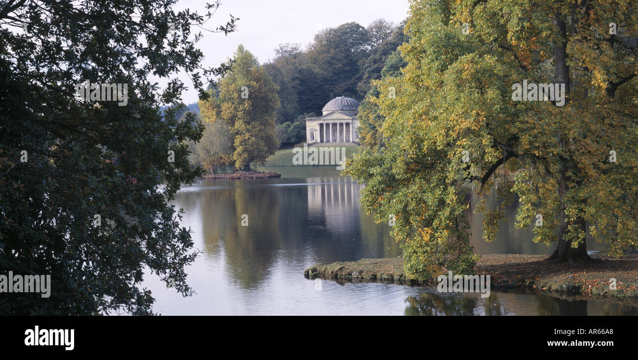 Stourhead park autumn hi-res stock photography and images - Alamy