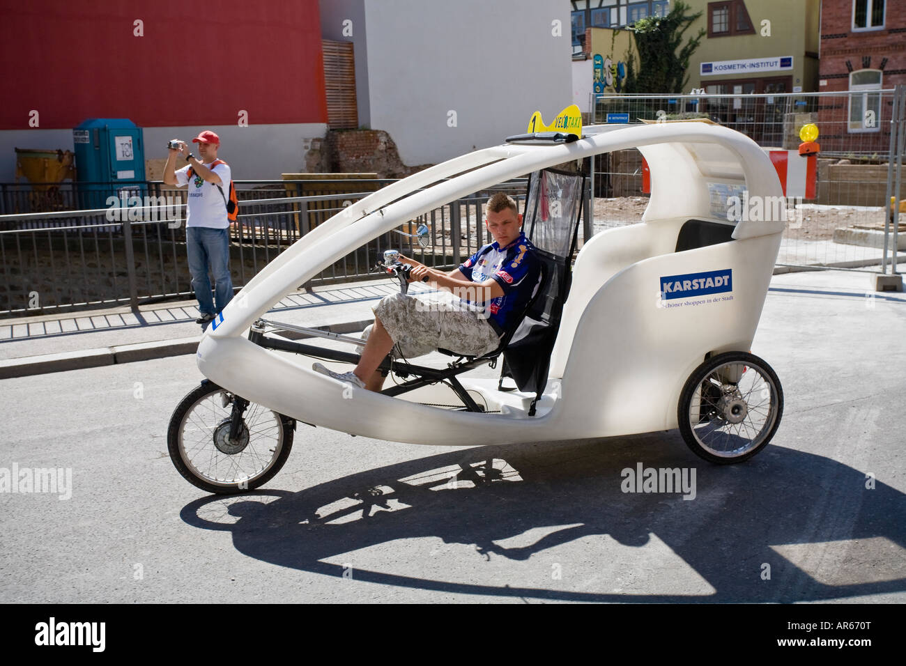 Velotaxi hi-res stock photography and images - Alamy