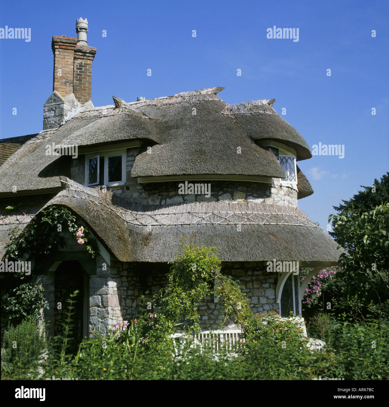 Thatched cottage blaise hamlet bristol hi-res stock photography and ...